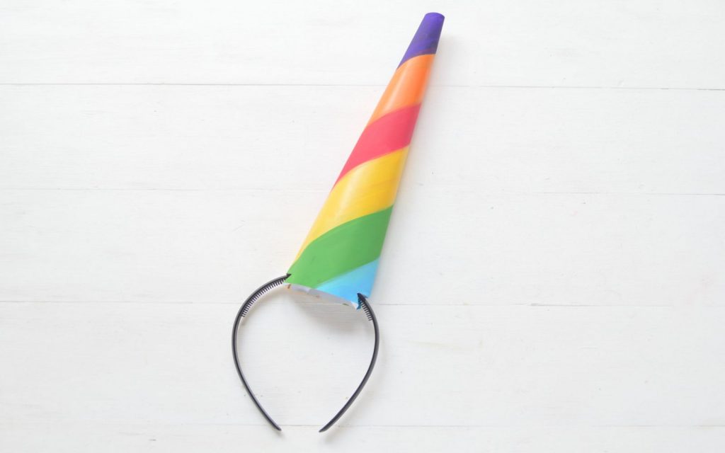 DIY Lisa Frank Halloween Costume: Rainbow Unicorn